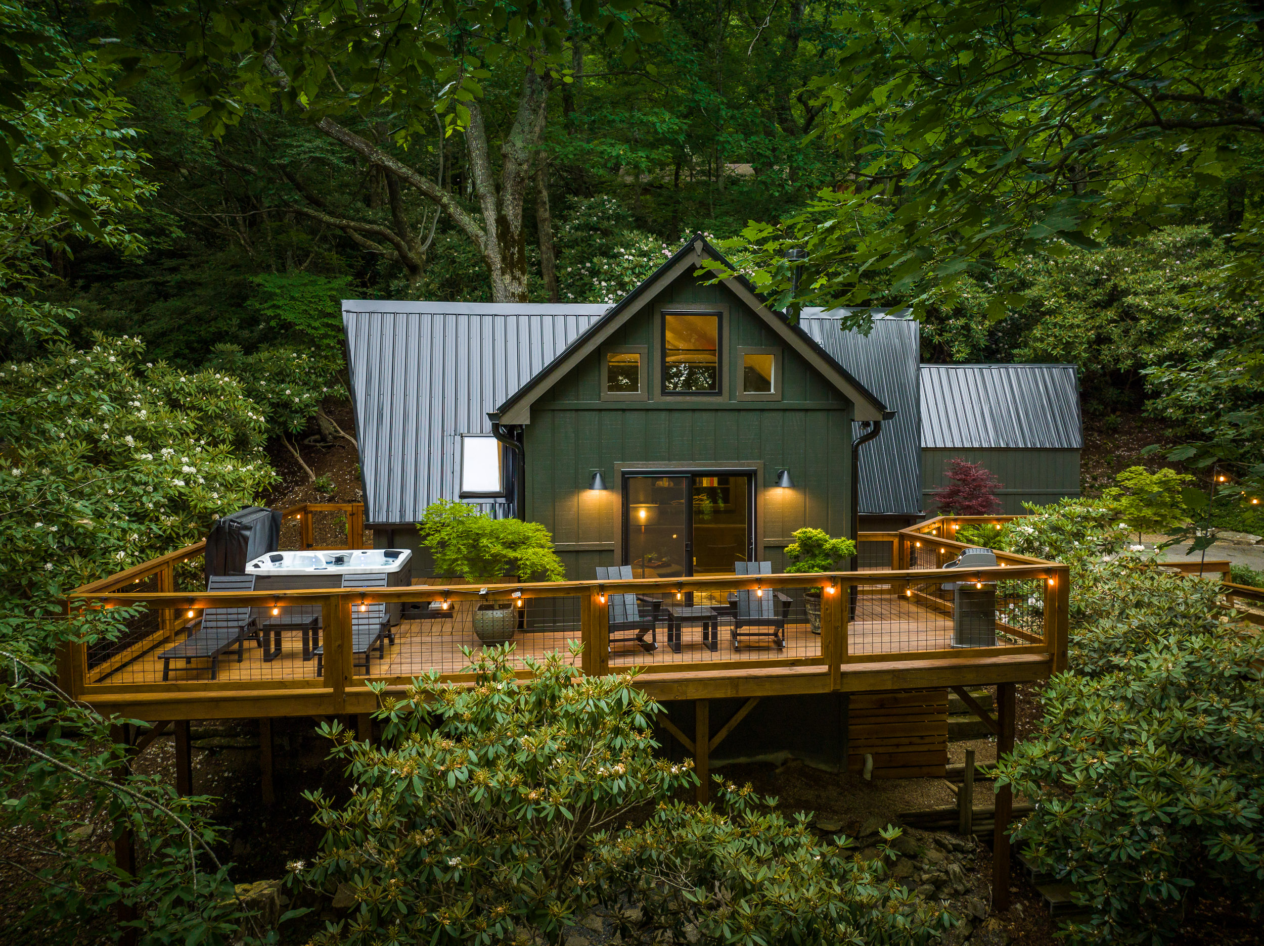 The Ultimate NC Mountain A-Frame Couples Retreat - Moon-A-Chalet